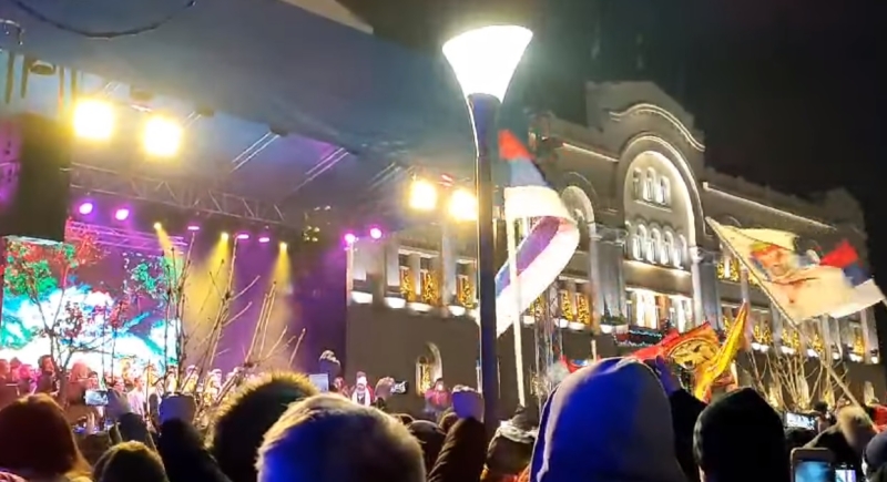 Banjom Lukom se orilo: Svi će Srbi kao Jugovići za krst časni na Kosovo ići Banjom Lukom se orilo: Svi će Srbi kao Jugovići za krst časni na Kosovo ići