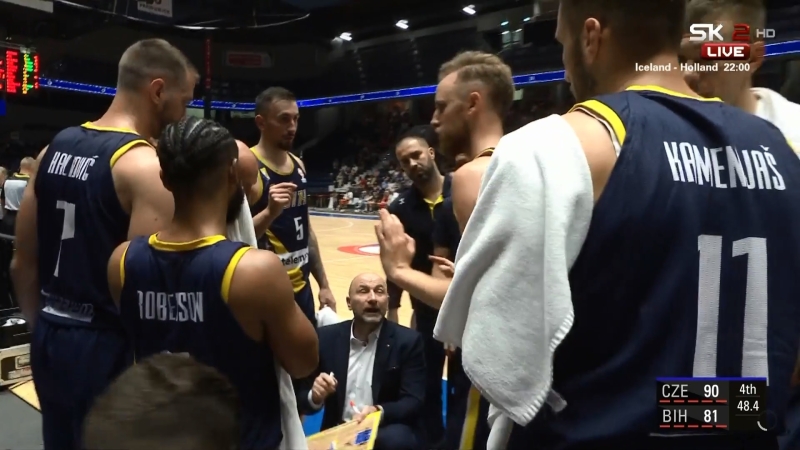 Urnebesni time-out selektora Zmajeva: Miki, ti se praviš lud, tražiš ...