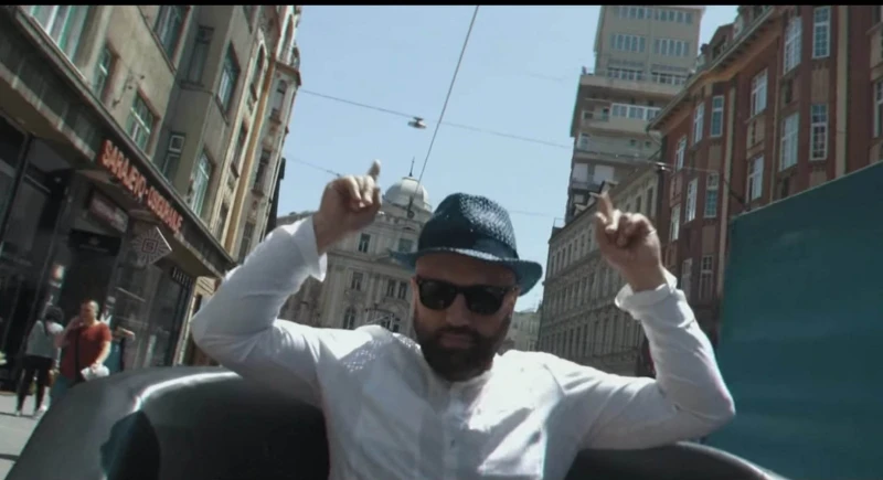 Rizzu Ružu kritikuju i vrijeđaju nakon što je objavio spot za novu ...