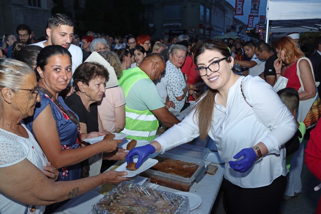 Bajramska sofra po 13. put u centru Novog Sada: Otvoreno srce za sve ljude