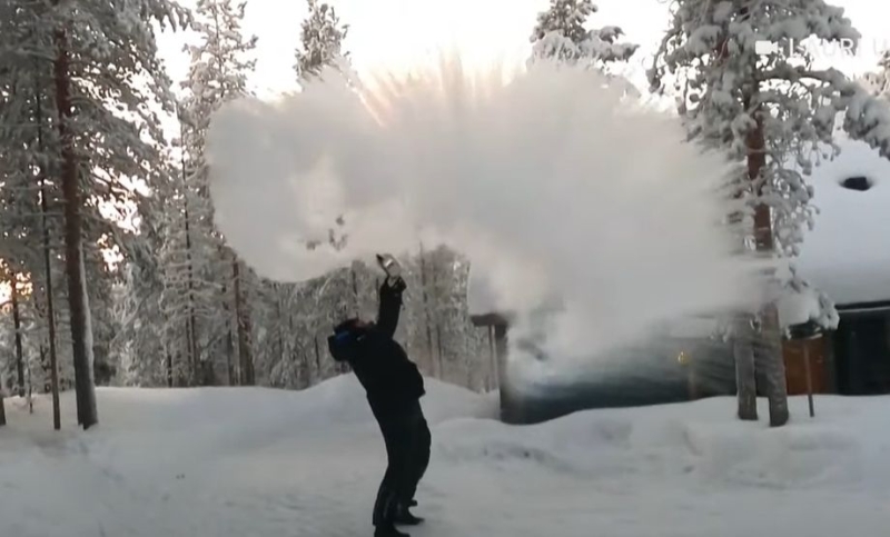 Rekordno niske temperature inspirisale turistu da isproba zanimljiv ...