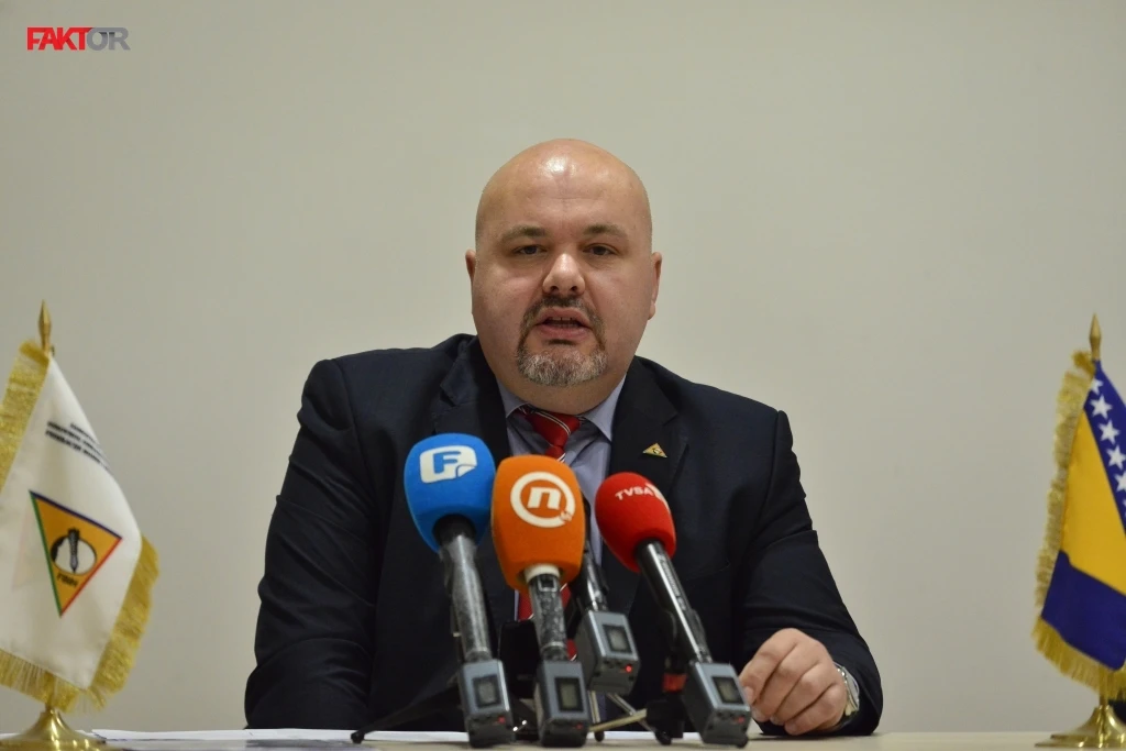 Sivro nakon očitovanja Vlade KS i Ministarstva i dalje najavljuje ...