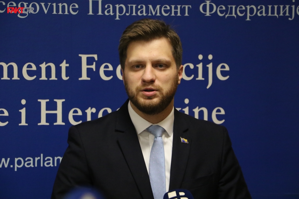 Irfan Čengić ljutito izletio iz studija OBN-a: Ko je Senad Avdić, on ...