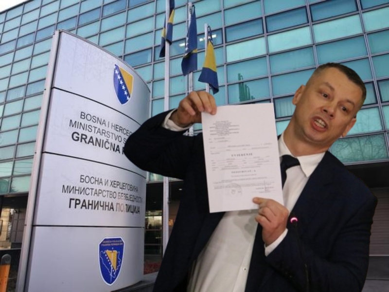 Granični policajci kažnjeni jer su dozvolili Schmidtovom osiguranju da ...