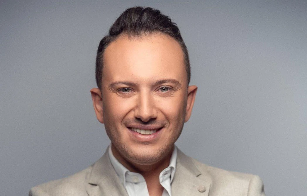 Berin Buturović novom pjesmom "Ni mrvu slabosti" šalje poruku ...