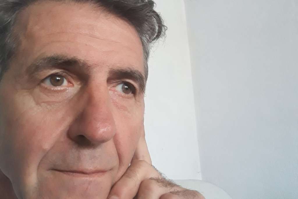 Na Dan bijelih traka u Sarajevu izvedba poeme "Hava majko, koliko ti je ...