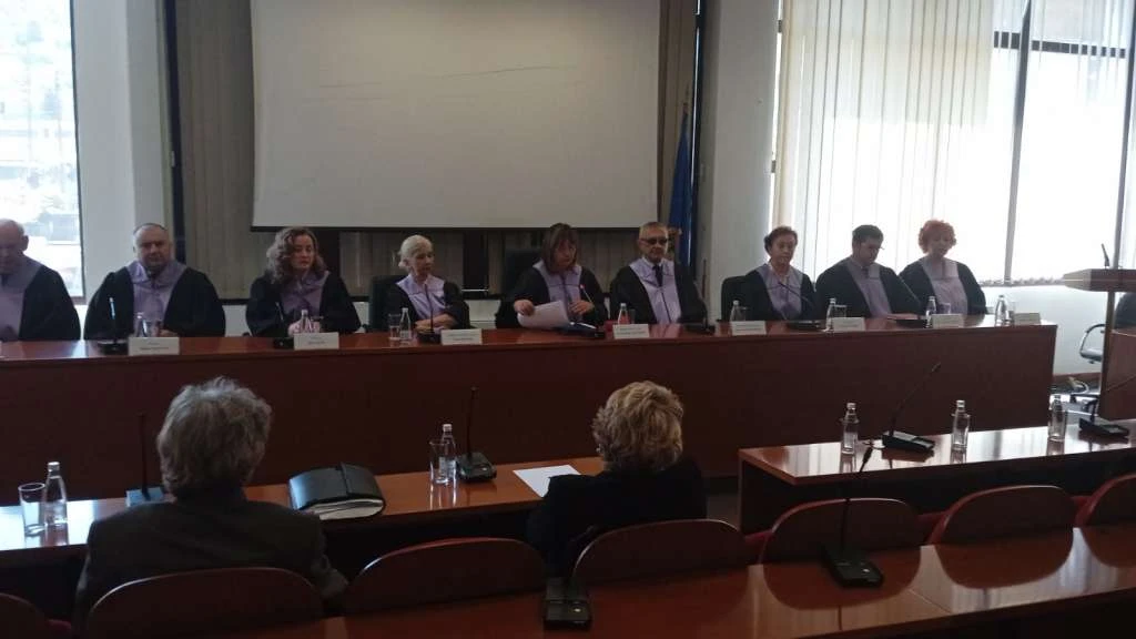 Ustavni sud FBiH o apelaciji Nikšića: Osnivači UKC-a Tuzla moraju se u ...