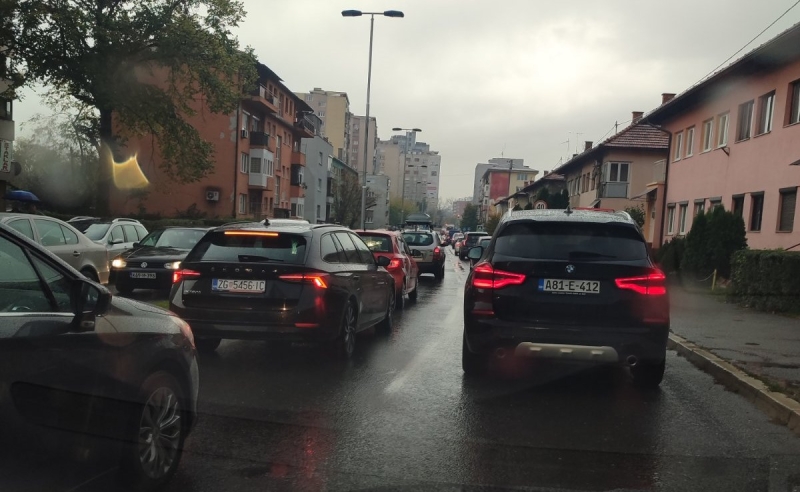 Uvoznici automobila u BiH "obrnuli" 700 miliona KM