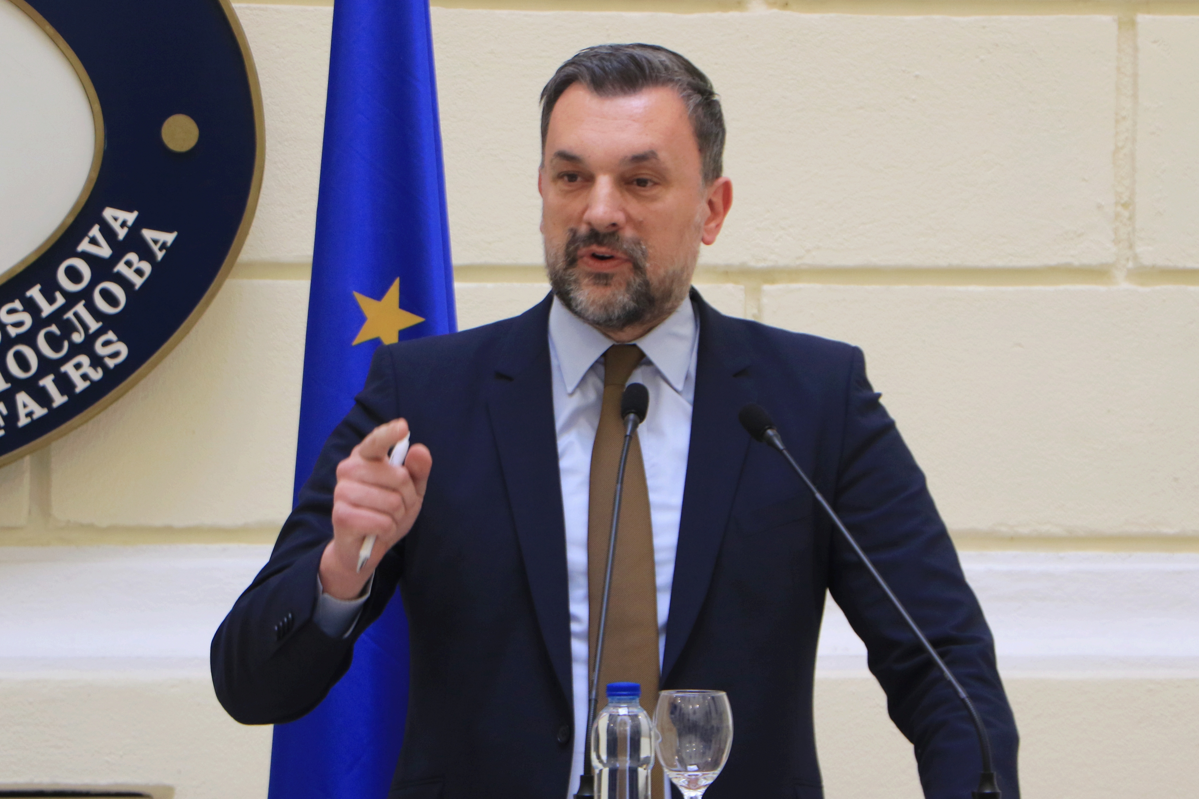 Konaković o zapošljavanju NiP-ovca na štetu sina šehida: Lično sam ...