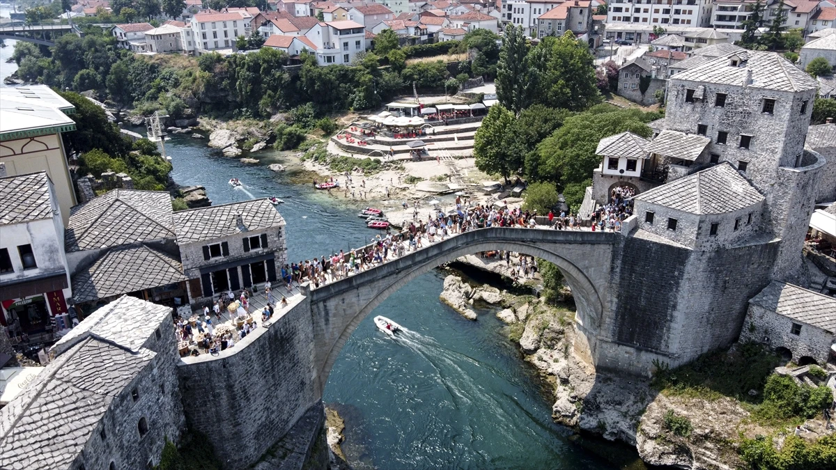 Mostarci o Starom mostu: Bio je i ostao srce Mostara