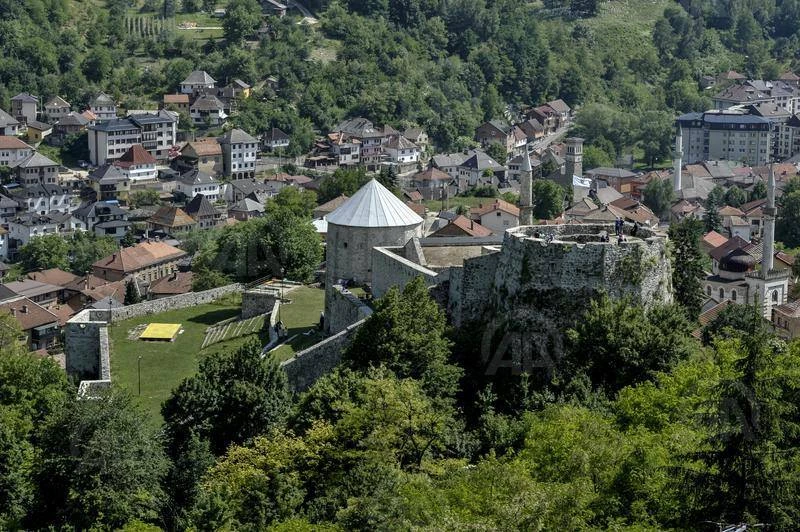 Zašto Travnik nije grad, već je i dalje općina: Demonstracija HDZ-ove ...
