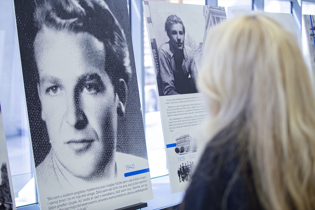 Otvorena izložba "Sjećanja" u povodu 99 godina od rođenja Alije ...