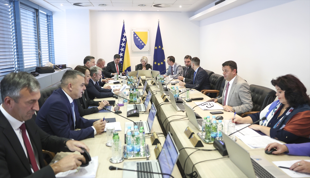 Vijeće ministara odobrilo nabavku helikoptera za Oružane snage BiH