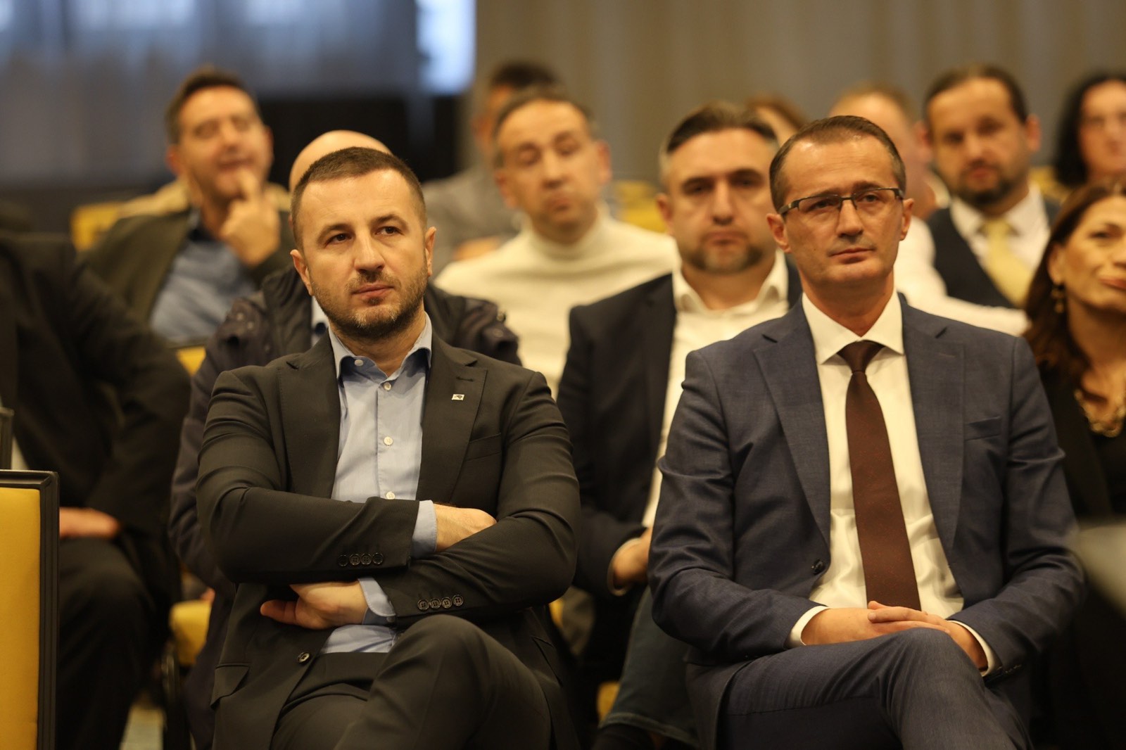 SBiH nezadovoljna radom Nikšića i Vlade FBiH: Trojka kompromisima koje ...