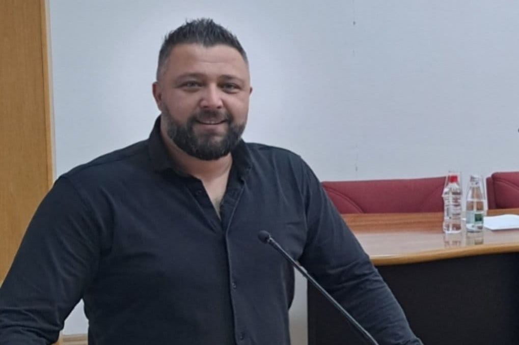 Predložena profesionalizacija: Zamjenicima predsjedavajućeg u OV Novo ...
