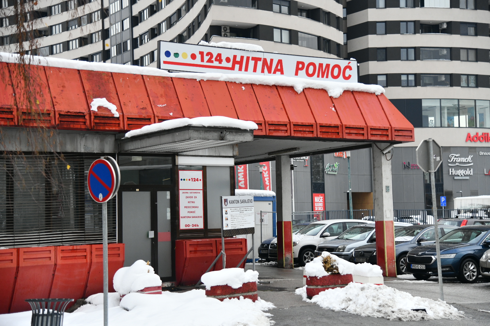 Hitna pomoć KS: Povećan broj povreda zbog padova na ledu, javljaju se i ...