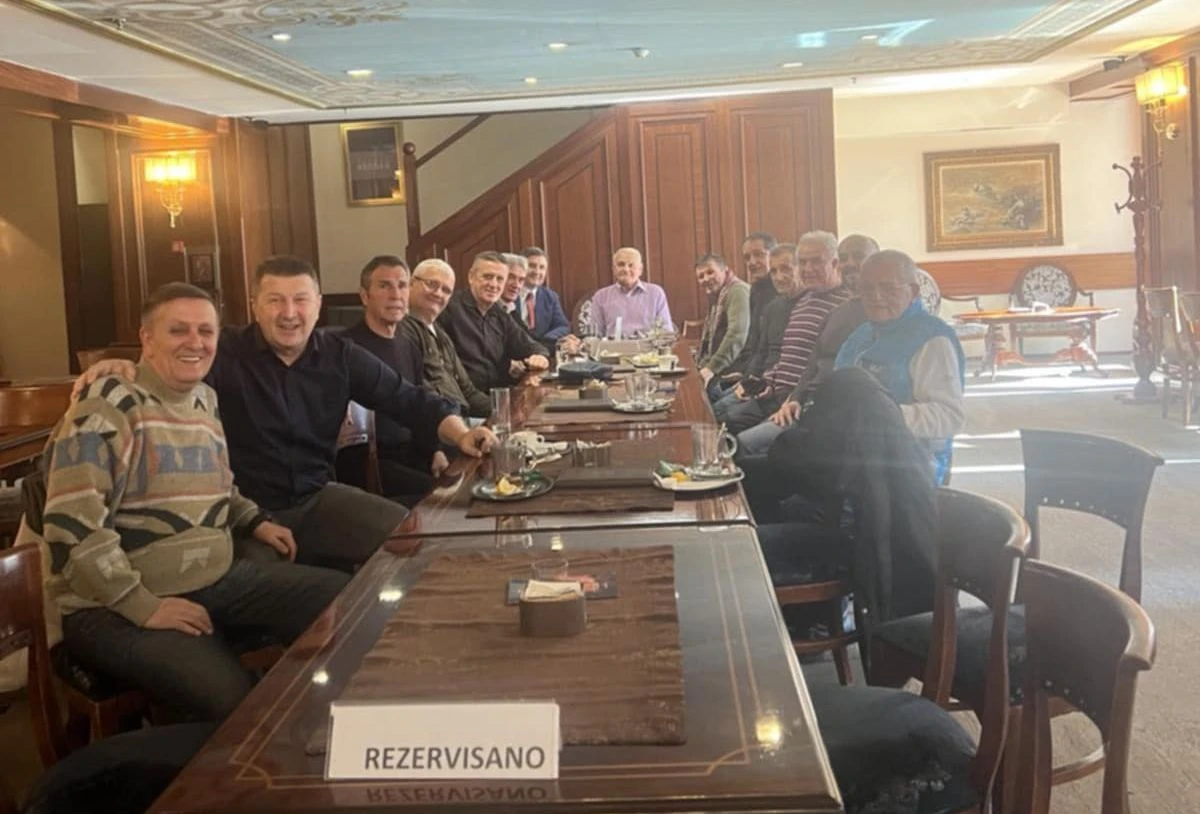 Skupština veterana i prijatelja FK Sarajevo: Faruk Hadžibegić novi ...