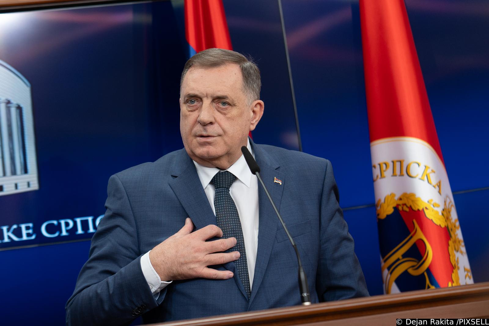 Bjegunac Dodik najavio referendum o novom Ustavu RS-a