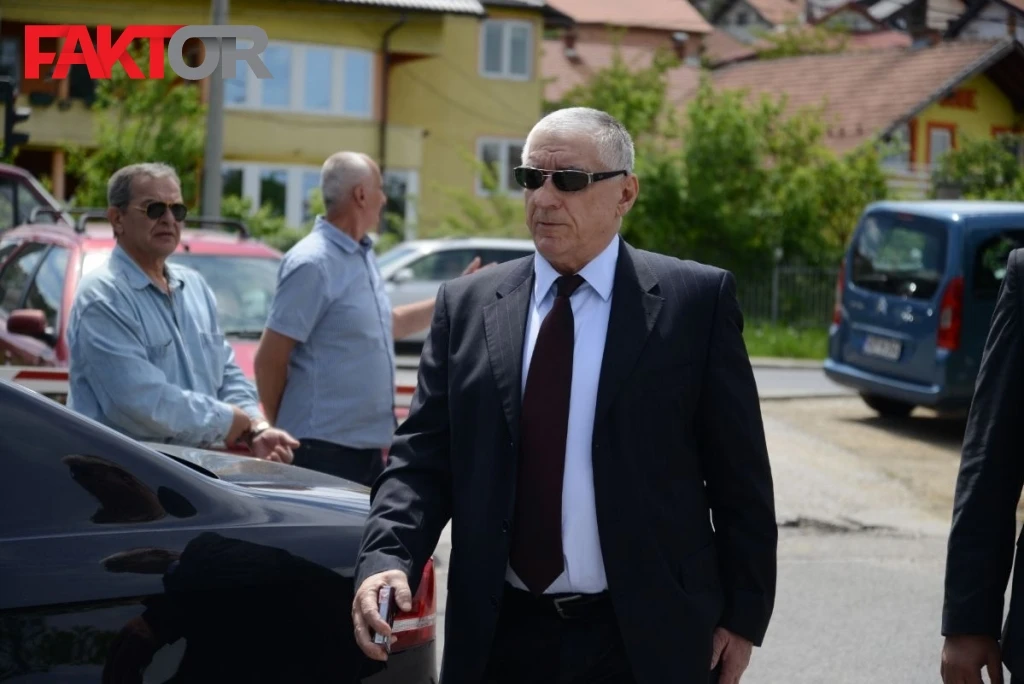 Divjak na suđenju Draganu Vikiću: Divio sam se njegovim istupima tokom rata