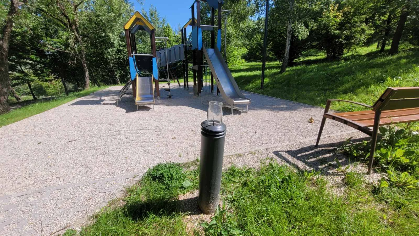 Uništena gotovo sva rasvjetna tijela u Gradskom parku Jezero - Betanija ...