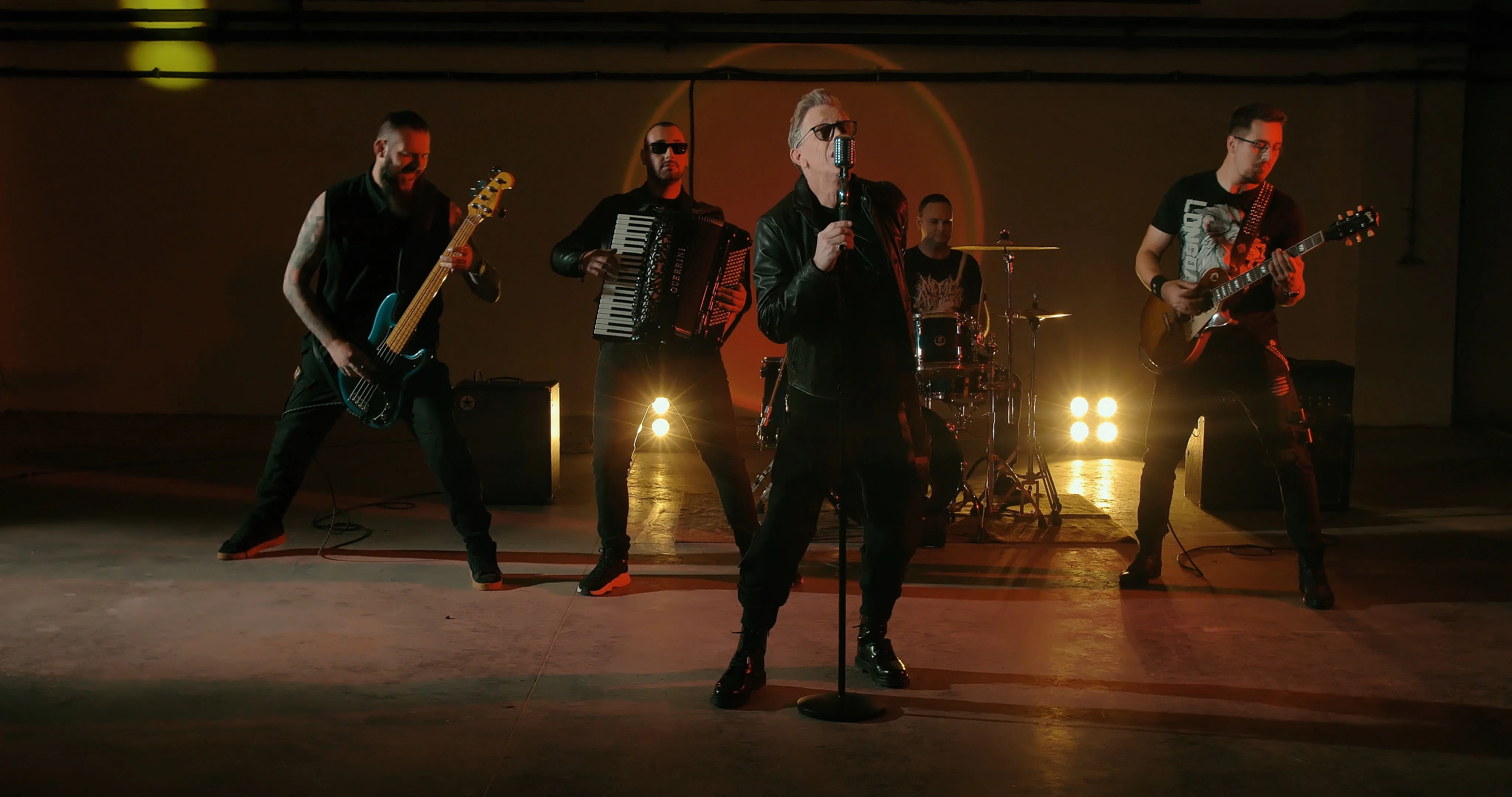 Suvad Terzić objavio novi singl "Na Balkanu": Povratak rock zvuku u ...