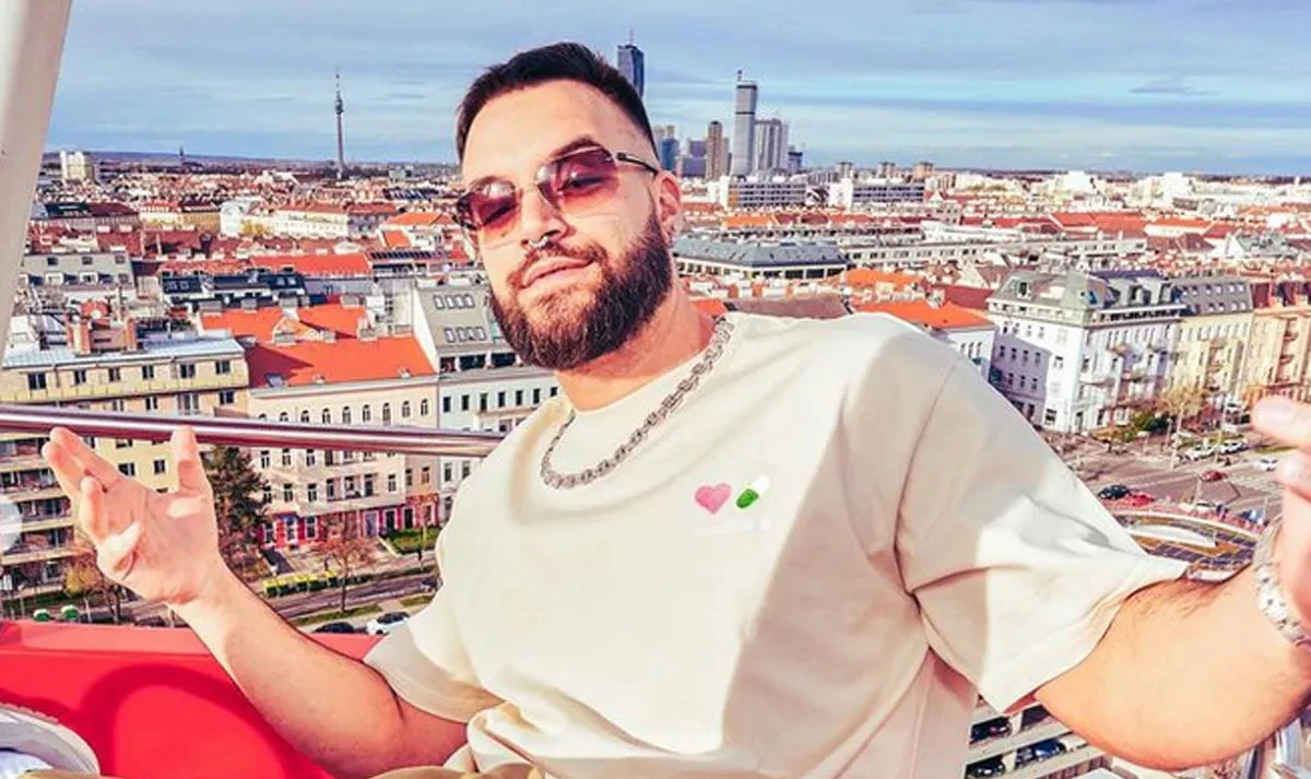Nucci premijerno nastupa u Jajcu na platou ispod vodopada Plive