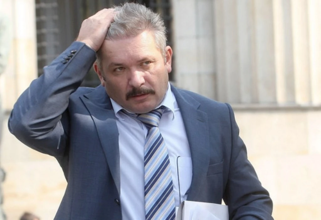 Ko je Pantelija Ćurguz: Smijenjen zbog pomaganja Karadžiću, "poslovao ...