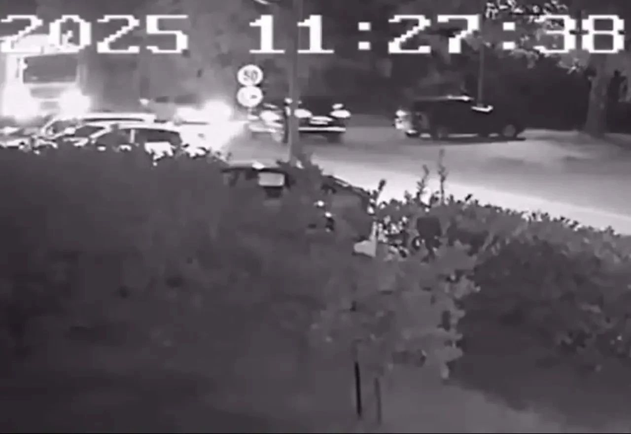 Nadzorne kamere zabilježile trenutak teške nesreće kod Mostara u kojoj je povrijeđen bokser ...