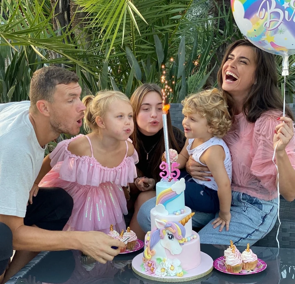 Džeko otkrio šta mu je rekla supruga Amra kad je došao s idejom o ...